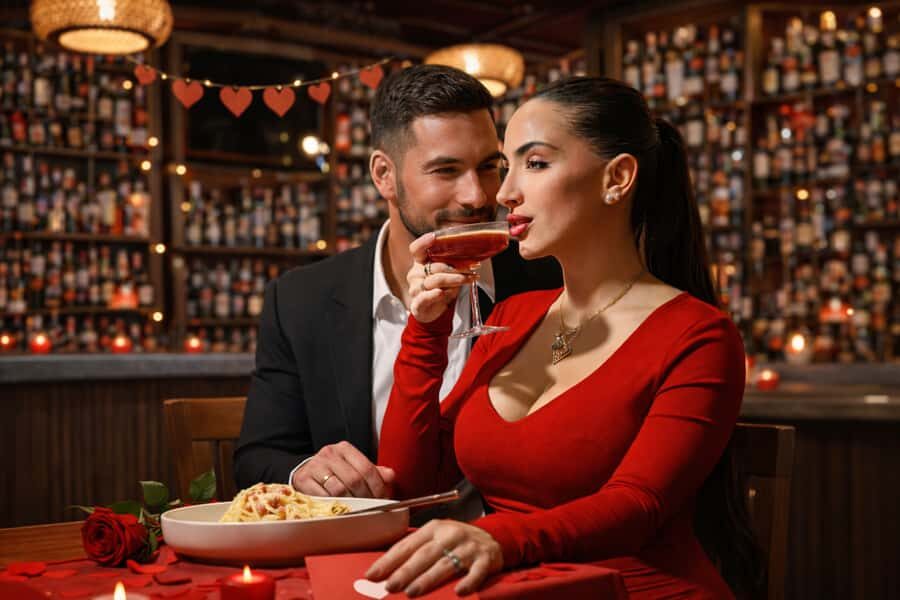 Valentines Romantic Lunch or Dinner at Central Park Café - What to Expect: From Arrival to Farewell