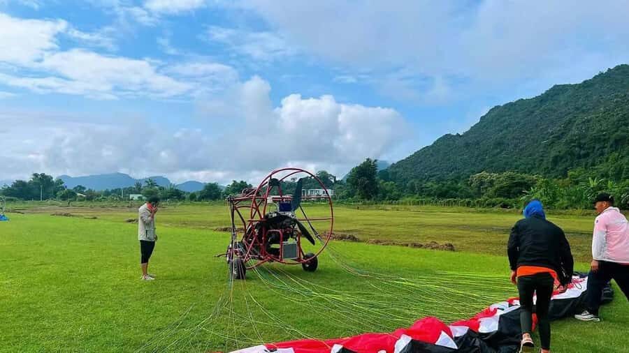 Vang vieng Cloud Walk: Hot Air Balloons and Paragliding Tour - Who Will Love This Tour?