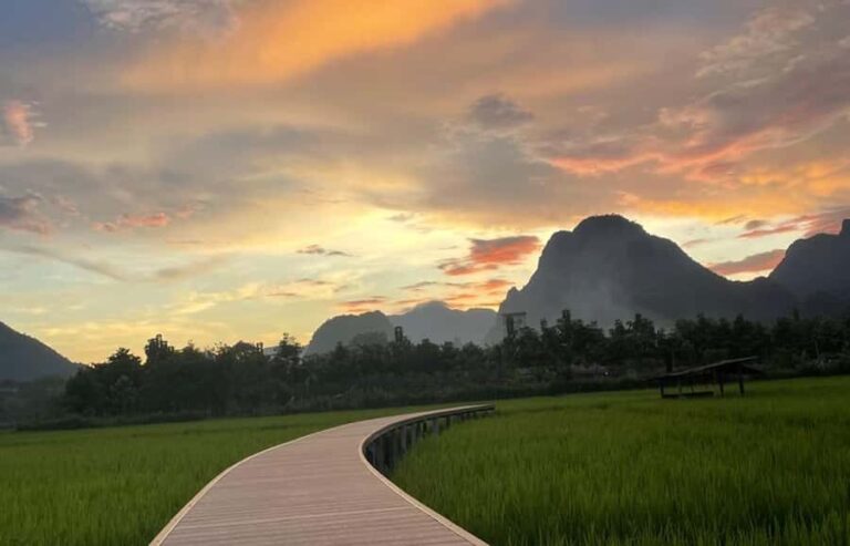 Vang Vieng Cloud Walk:Hot Air Balloon and Paragliding Flight - Who Will Love This Tour?
