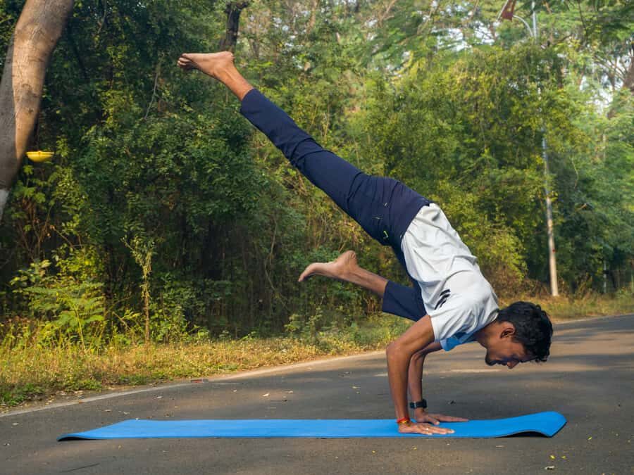 Varanasi: Private Yoga Class with Hotel Pickup - Who Should Consider This Experience?