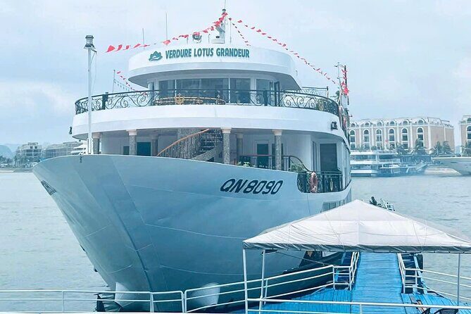 Verdure Lotus Grandeur Cruise 5 Star Halong Bay 2 days 1 night - Detailed Itinerary Breakdown