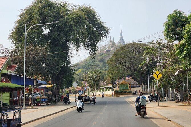 Visit Phnom Udong and Silk Island by Khmer Traditional Tuk-Tuk - Who Should Consider This Tour?