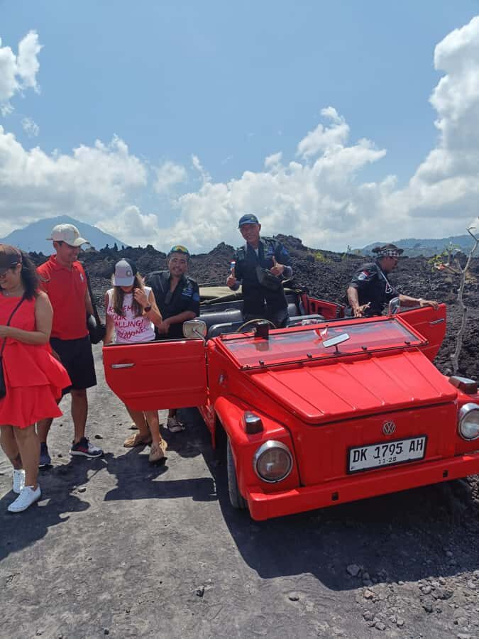 VW safari volcano tour - Transportation and Group Size