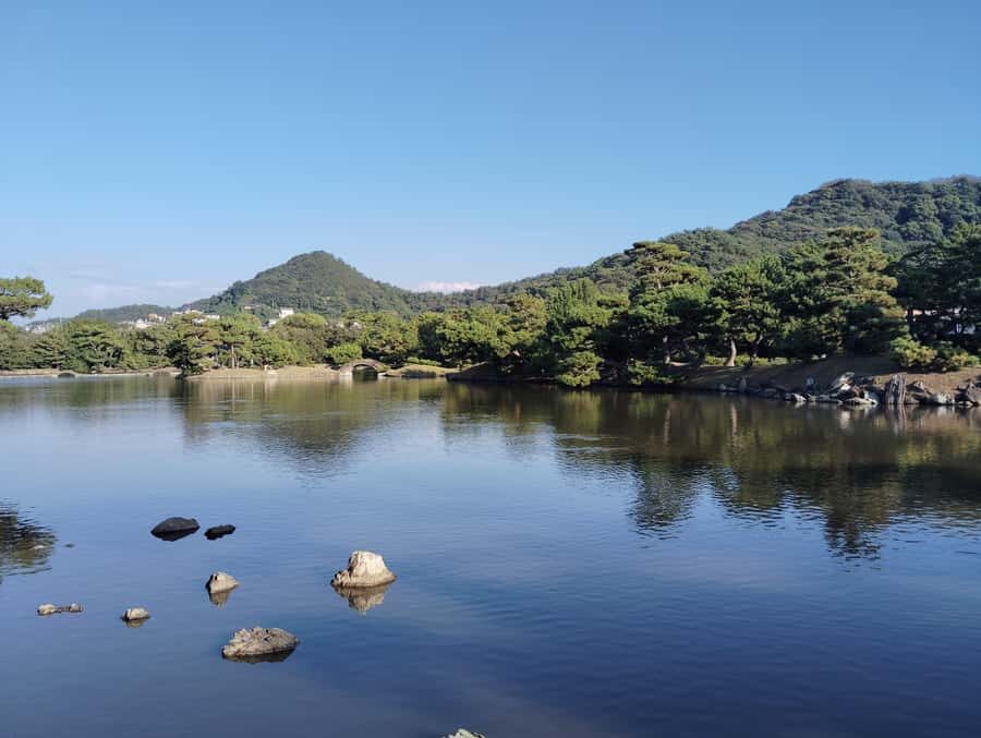 Wakayama: Yosuien  Tokugawa Garden of Edo Elegance - The Bridges and Cultural Significance