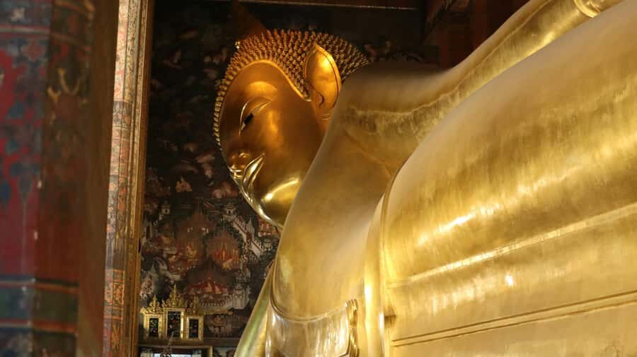Walking tour Grand Palace, Emerald Buddha and Wat Pho - What Makes This Tour Valuable