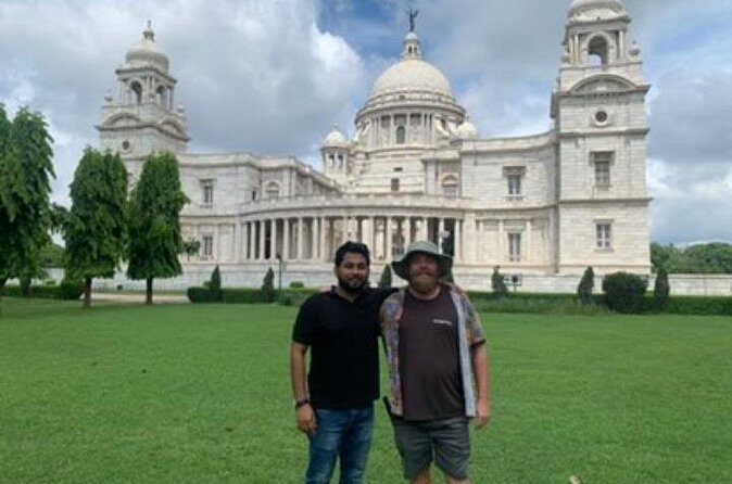 Walking Tour of Kolkata Heritage and Food - Detailed Breakdown of the Itinerary