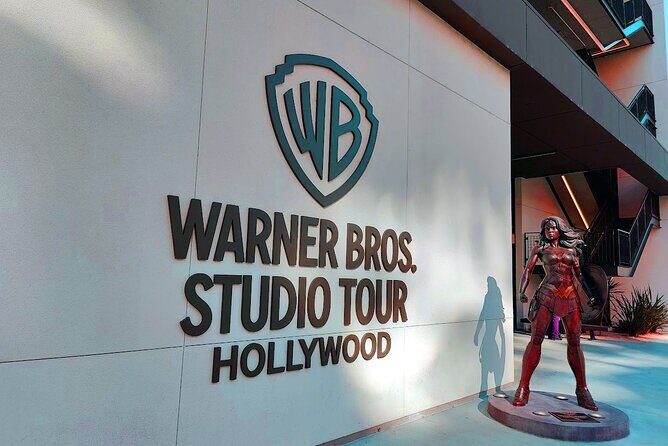 Warner Brothers Studio VIP Tour and Hollywood Highlights - Who Should Consider This Tour?