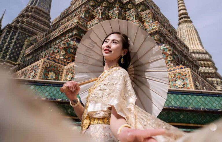 Wat Pho: Traditional Thai Costume Photoshoot - Who Will Love This Tour?