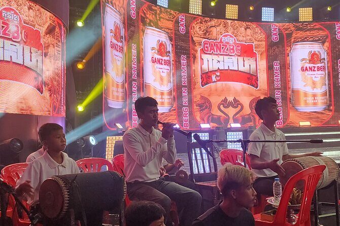 Watch Khmer Kickboxing with Free Beers by Ringside Seats - Introduction to Khmer Kickboxing and the Tour Experience