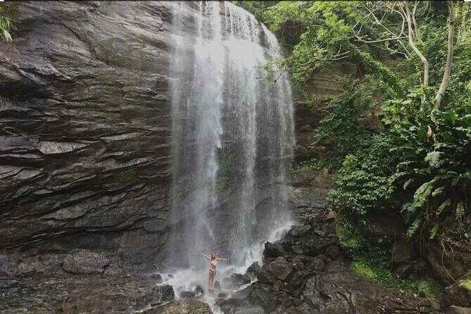 Waterfall and Historical Fort Adventure with Lunch - The Transportation and Group Dynamics