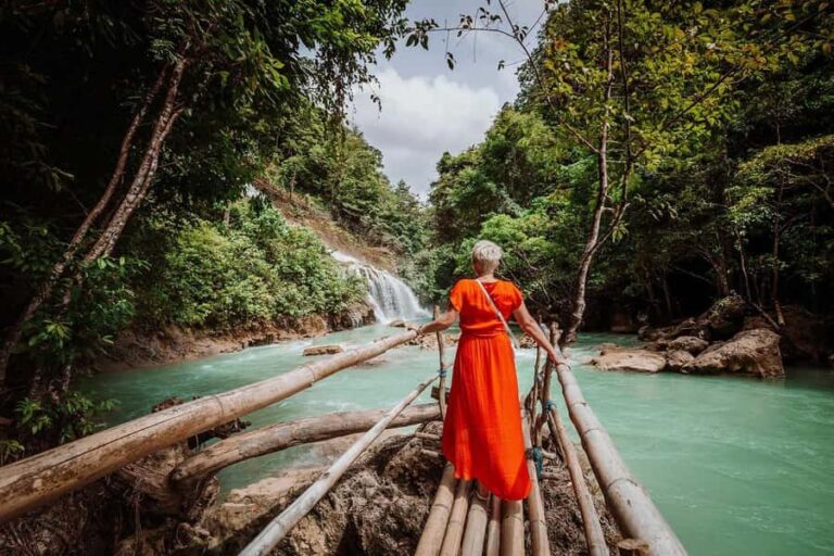 West Sumba: Highlights Tour with Lapopu Waterfall Full Day - Visiting Praijing Village: A Hilltop Treasure