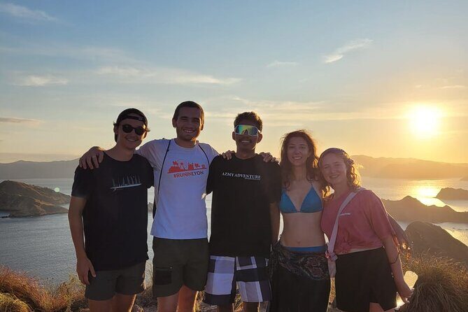 Whaleshark and Komodo Trip 4D 3N Share Deck - The Experience of Group Travel