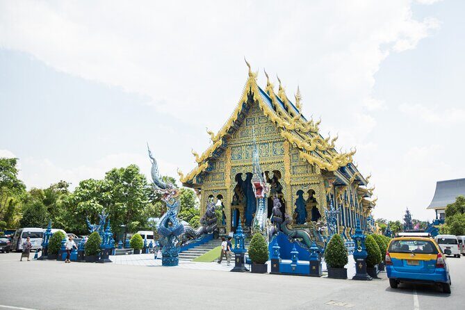 White Temple, Blue and Red Temple Tour from Chiang Rai - FAQs