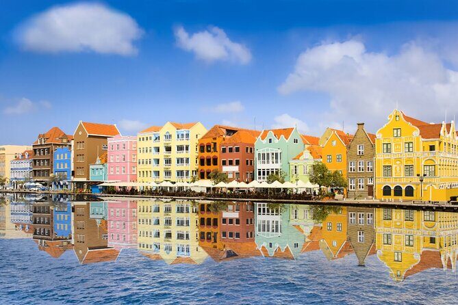 Willemstad Private Walking Tour Journey - Street Art as a Vibrant Canvas