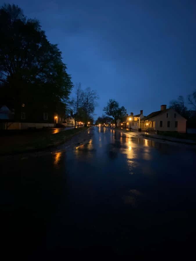 Williamsburg: Forgotten Spirits of the Past Walking Tour - Who Should Consider This Tour?