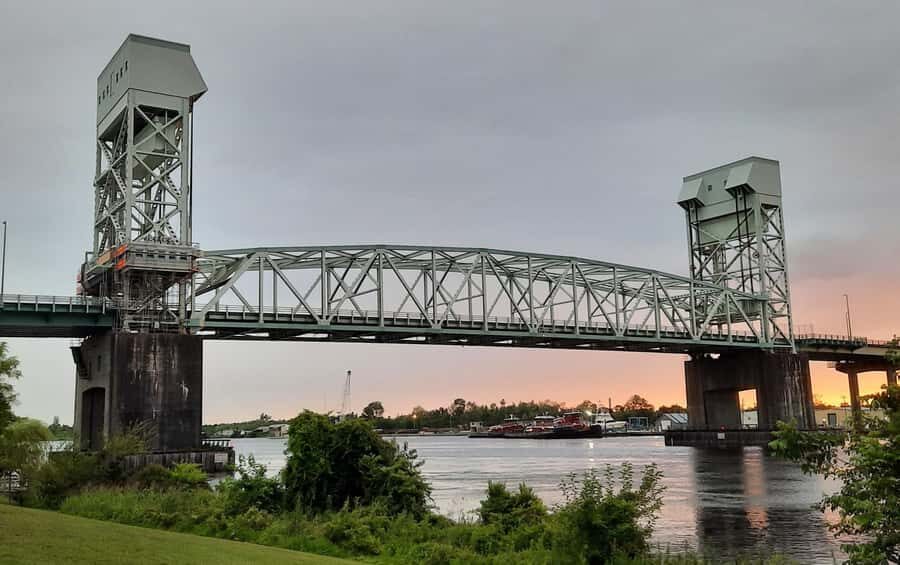 Wilmington, NC: Sunset Cruise Boat Tour on Cape Fear River - Who Is This Tour Best Suited For?