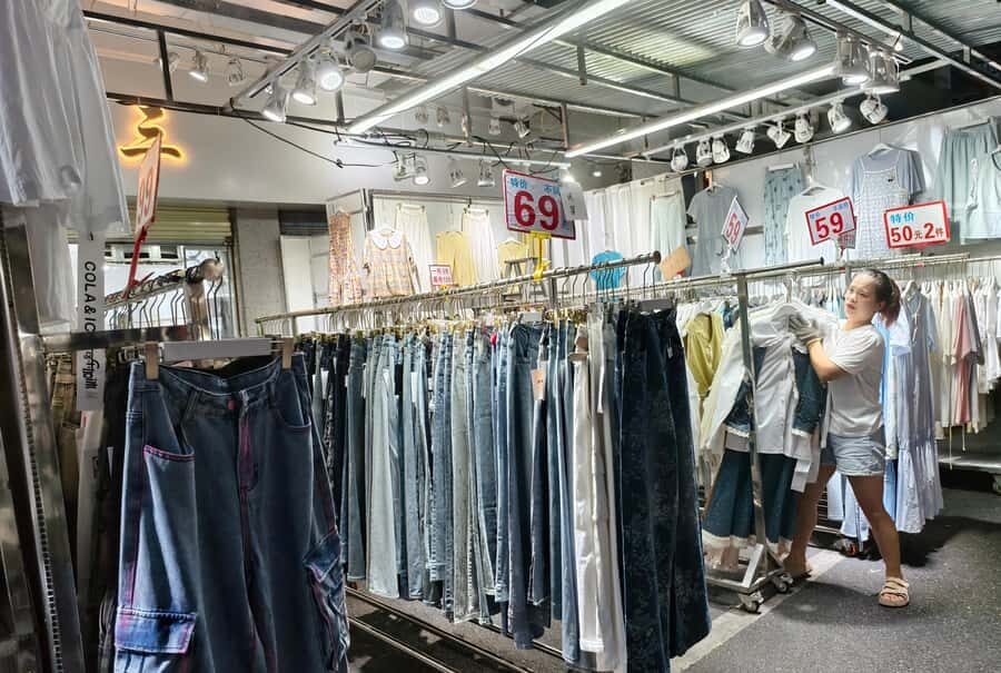 Wuhan: Baocheng Road Night Market Tour - Who Should Consider This Tour?