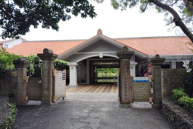 WWII Battle of Okinawa - Himeyuri & Peace Museum Guided Tour - An In-Depth Look at the Okinawa Himeyuri & Peace Museum Tour