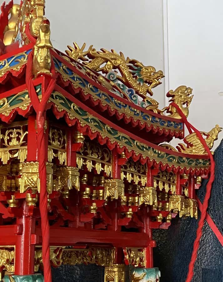 Xiamen: Private Walk Tour with temple, old alleys, Food& Tea - The Itinerary Breakdown: What to Expect