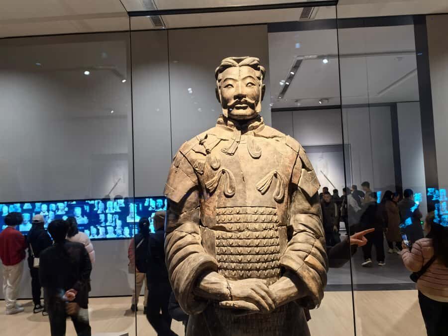 Xi'an: Terracotta Army Mini-Bus Tour w/ Early-Bird AM Option - Exploring the Terracotta Army