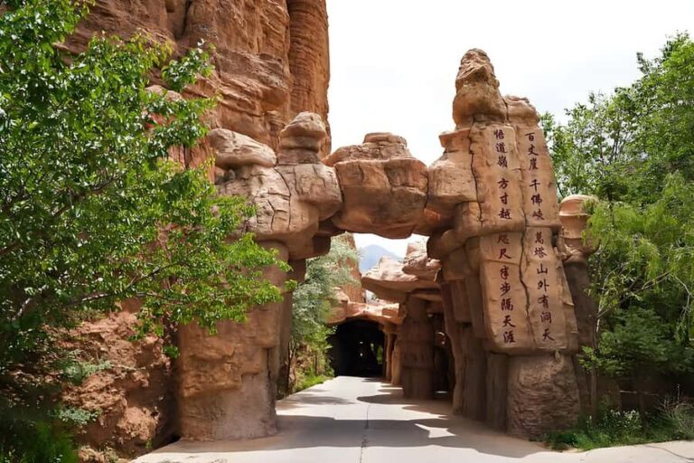 Xining: Ashigong Colorful Peaks & Yellow River Day Trip - Exploring Ashigong’s Rainbow Danxia Formations