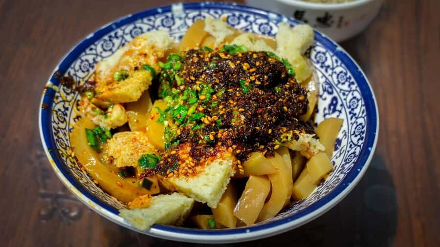 Xining: Tibetan Culture Museum and Food Tour with Guide - Exploring Xining’s Street Food Scene on Xiaonan Street