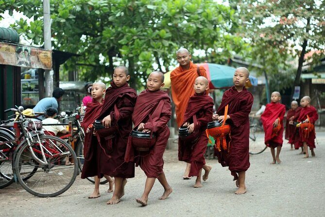 Yangon Private Tour  Buddha, Market & Shwedagon Sunset - Practical Aspects of the Tour