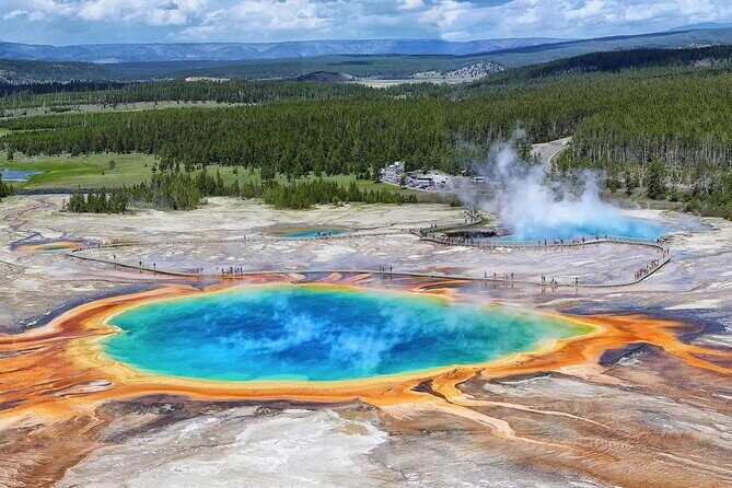 Yellowstone Full Day Private Tour & Hike - from Inside the Park - What Makes This Tour Stand Out