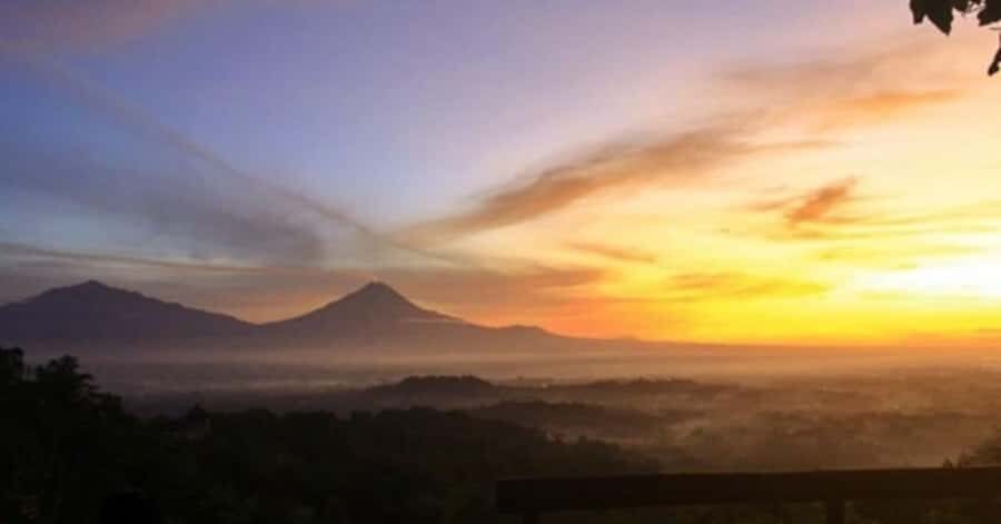 Yogyakarta: Best Borobudur Sunrise and Prambanan temple tour - Why This Tour Works Well