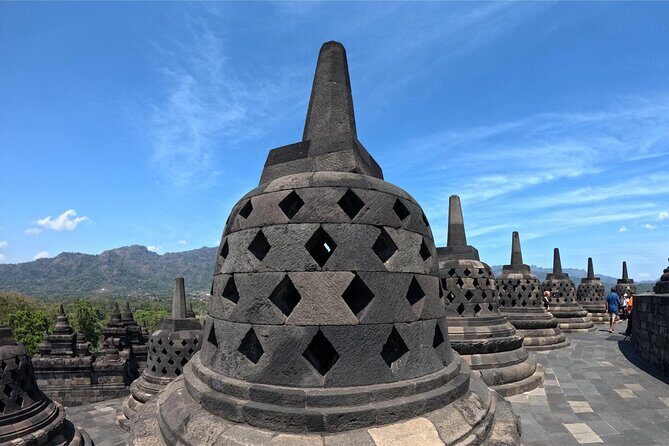 Yogyakarta: Borobudur 5-hour Tour with Climb up and Transfers - What Travelers Say