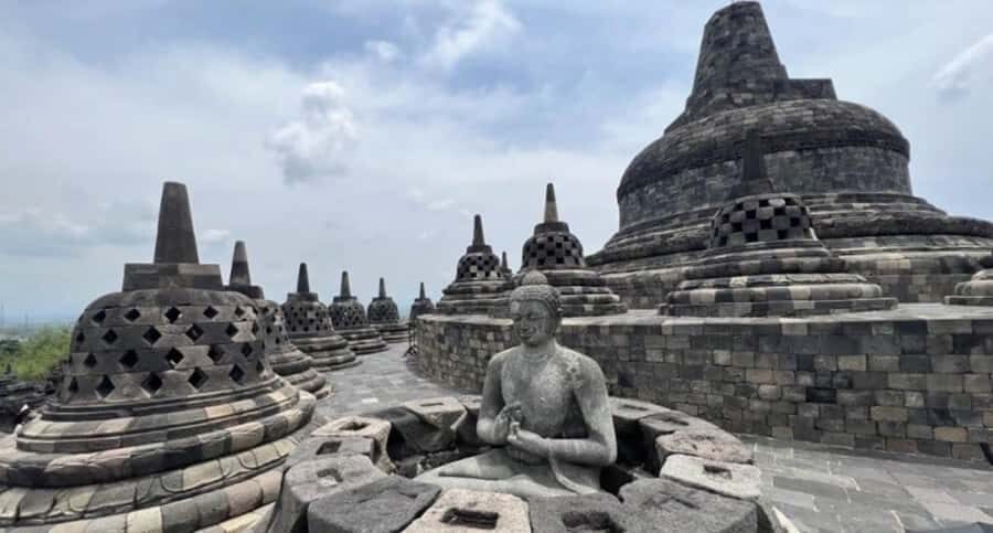 YOGYAKARTA; BOROBUDUR CLIMB UP AND PRAMBANAN TEMPLE TOUR. - Practical Details and What You Need to Know