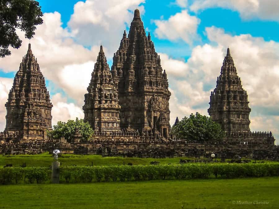 Yogyakarta: Borobudur climb up ticket guarantee & prambanan - The Itinerary and What to Expect