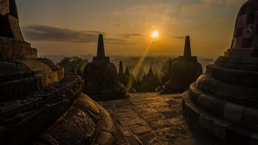 Yogyakarta : Borobudur sunrise climbup temple and prambanan - Deep Dive into the Itinerary