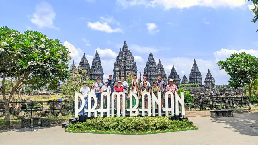 Yogyakarta: Borobudur Sunrise & Prambanan Guarantee Climb up - What Makes This Tour Stand Out