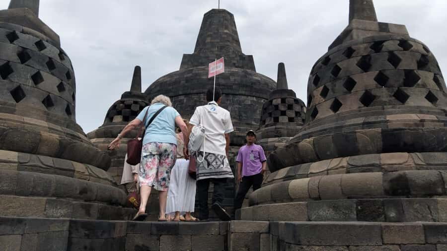 Yogyakarta: Borobudur sunset(guarantee climb up) & Prambanan - Reviews in a Nutshell: What Travelers Say