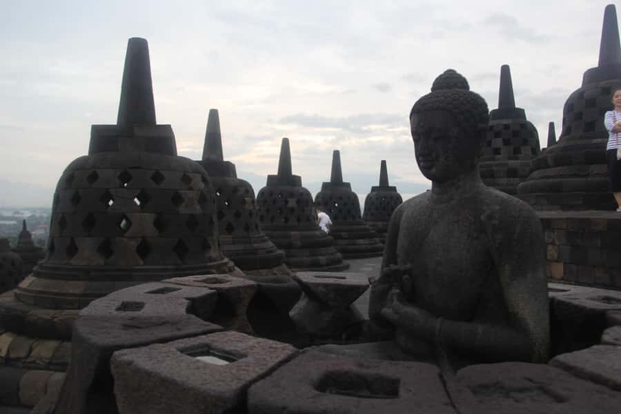 Yogyakarta: Borobudur Temple Sunrise Tour with Breakfast - Who Should Book This Tour?