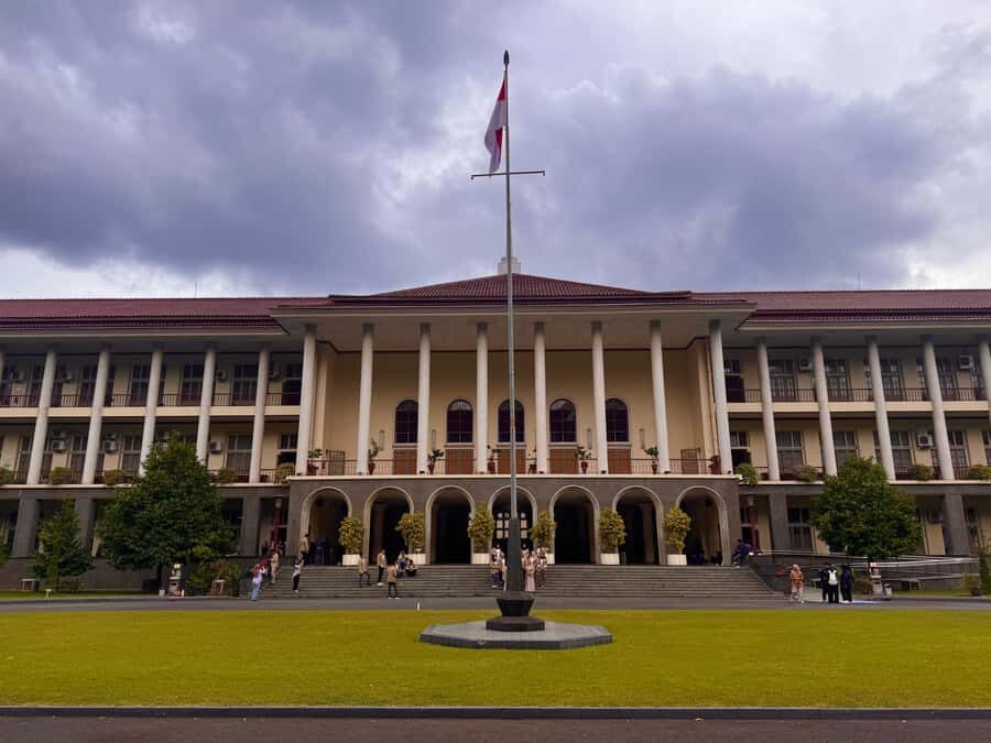 Yogyakarta: Gadjah Mada University Walking Tour - An In-Depth Look at the Gadjah Mada University Walking Tour