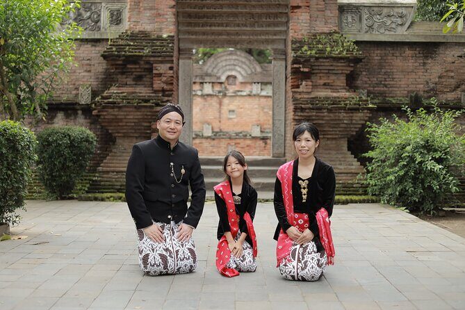 Yogyakarta Heritage Tour and Batik Workshop - Is It Worth the Price?