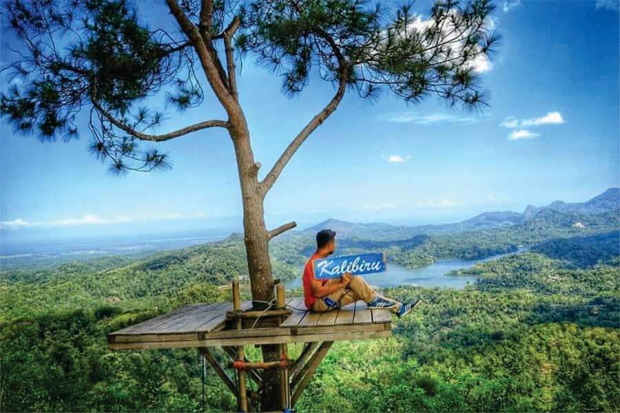 Yogyakarta Instagram Tour: A Private Multi Options Day Tour - What to Expect: Day-to-Day Breakdown