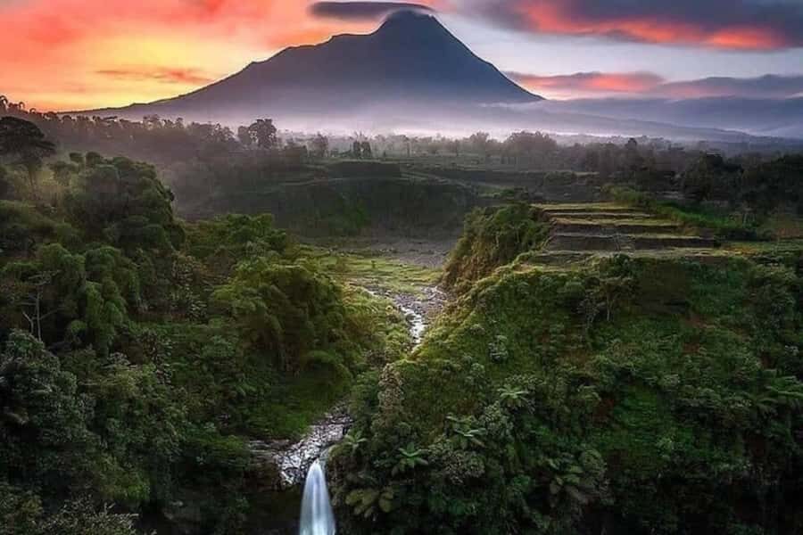 Yogyakarta Kedung Kayang Waterfall & Borobudur Drone Trip - Key Points