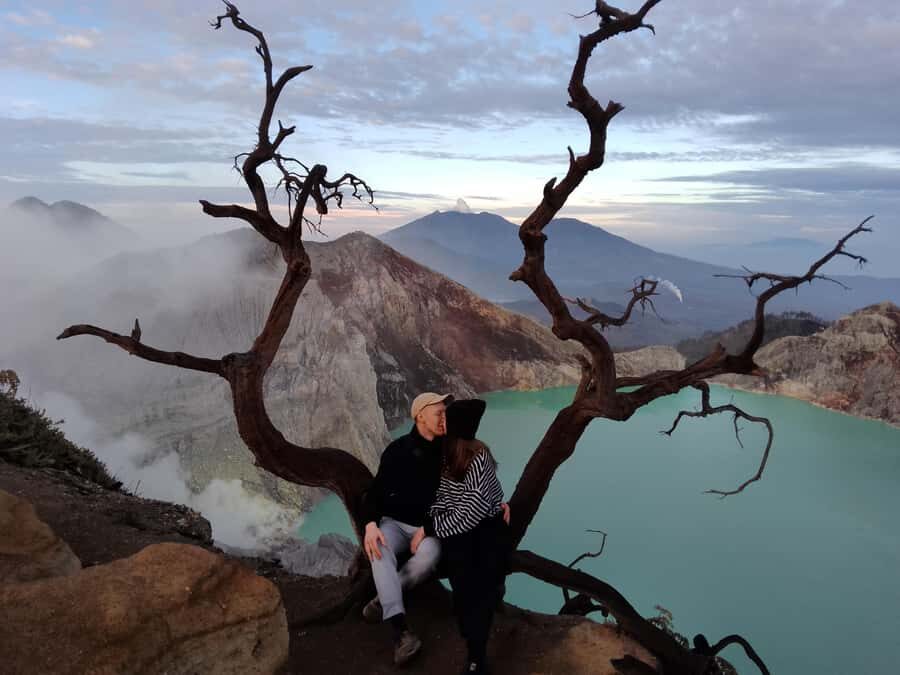 Yogyakarta: Mount Bromo Ijen with Train & Bali drop-off - Day 1: From Yogyakarta to Mount Bromo