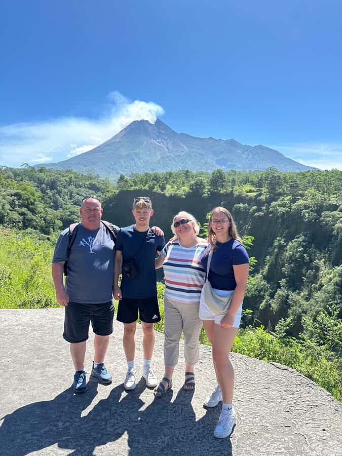 Yogyakarta: Mount Merapi Sunrise, Prambanan & Palace Tour - Detailed Breakdown of the Itinerary