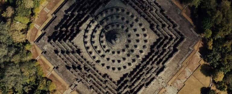 Yogyakarta: Prambanan, Borobudur & Kedung Kayang Tour - Climbing Up to Borobudur