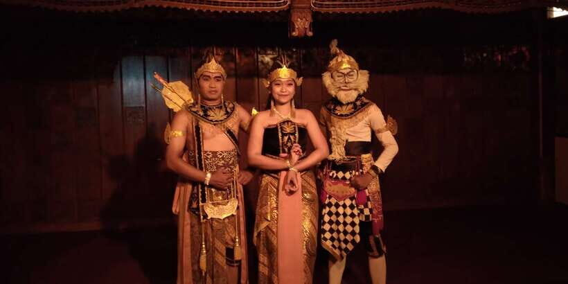Yogyakarta: Prambanan Temple - Ramayana Ballet Performance - Lunch and Rest: Local Flavors and Relaxation