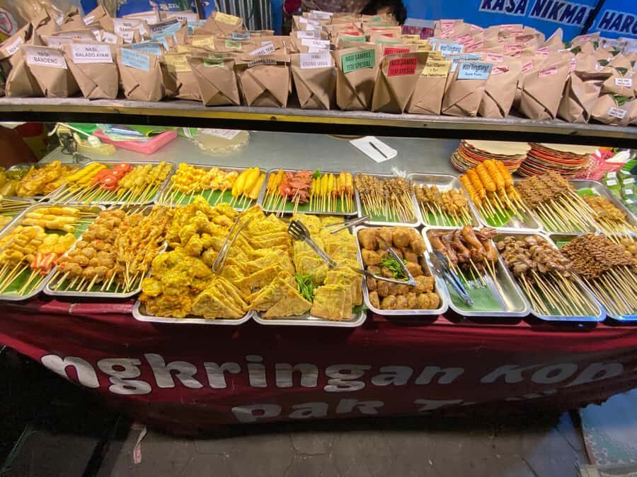 Yogyakarta: Taste Yogyakarta's Cuisine and Night Walks - Is the Price Worth It?