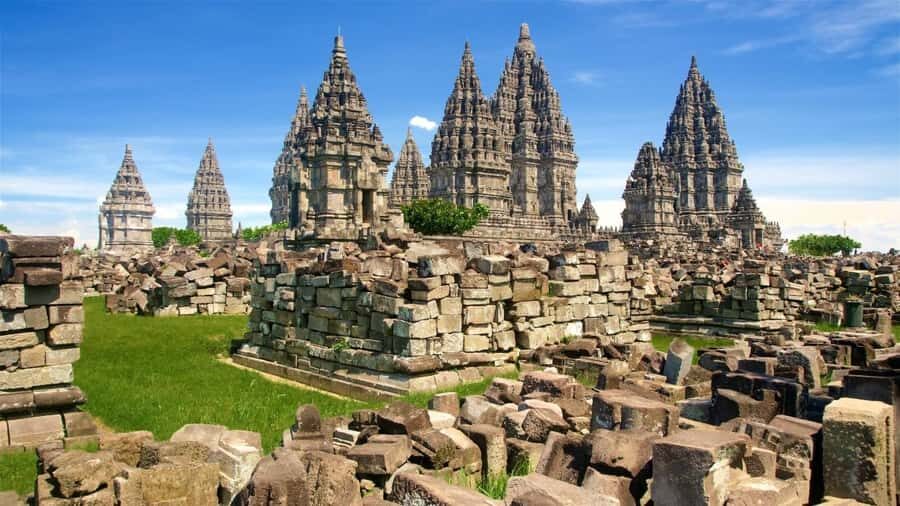 Yogyakarta: Tour Borobudur & Prambanan (Guaranteed climb) - Authenticity and Traveler Feedback