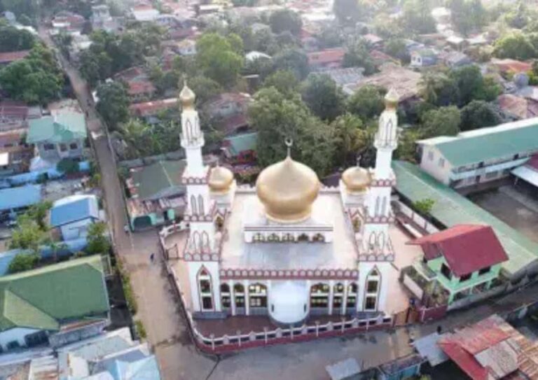 Zamboanga: Basilan Island Tour with Hotel Transfer - Transportation and Group Size