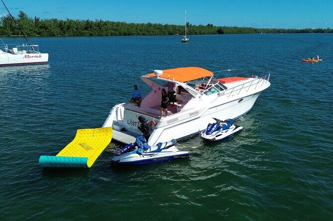 50ft Orange Searay Miami Yacht Rental - The Experience: What You Can Expect