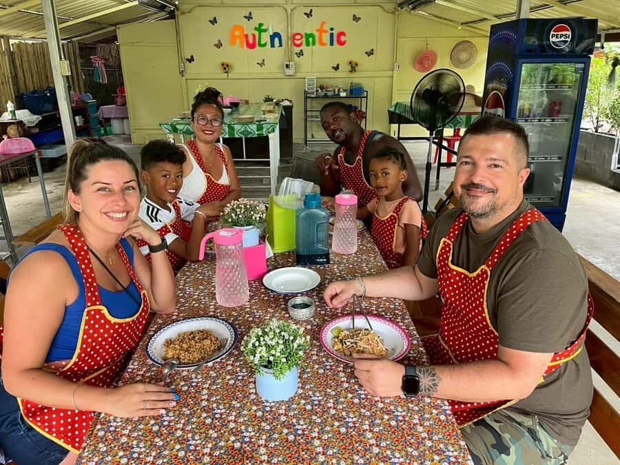 Aonang: Thai Cooking Class with Market & Kitchen Garden Tour - What Makes This Cooking Class Stand Out