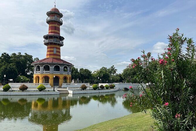 Ayutthaya Historial Park Full Day Bus Tour from Bangkok - Group Size and Booking
